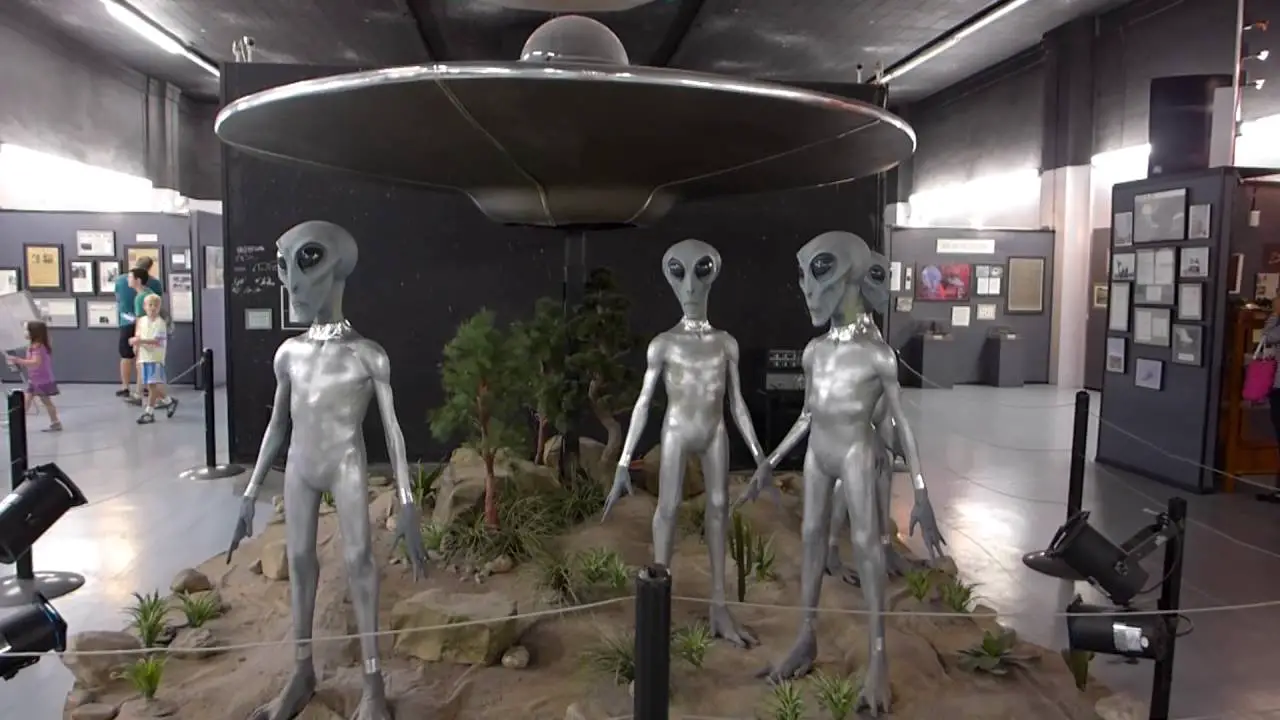 Roswell UFO Museum - American History For Kids